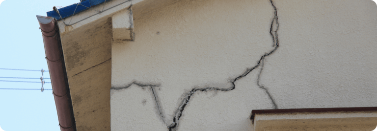 Major House Settling Signs That Require Foundation Repair